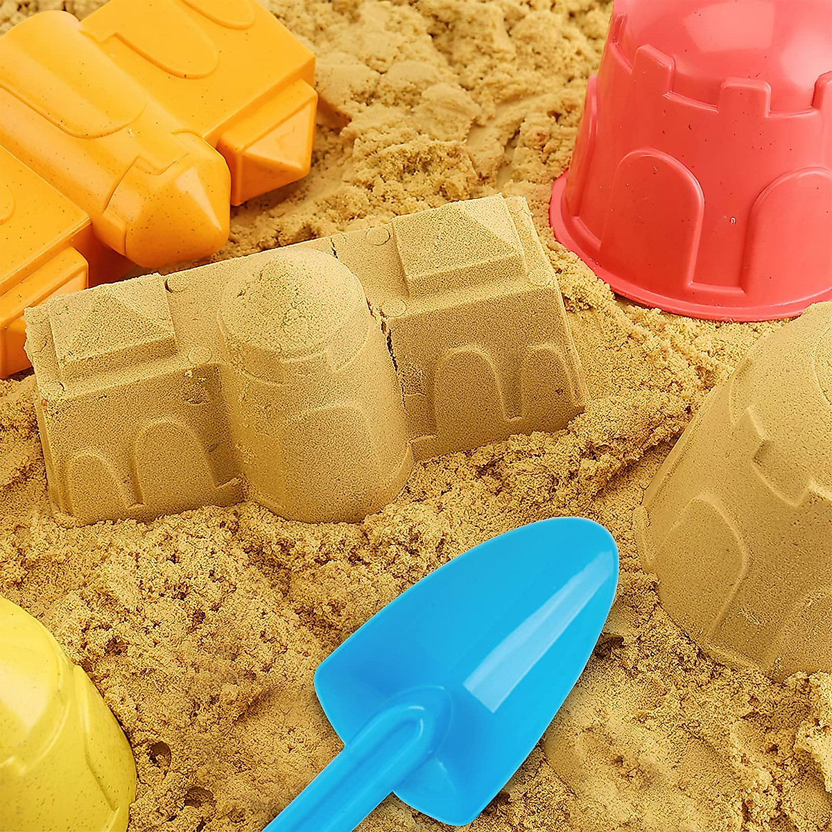 AMOR Present Beach Toys Set 31PCS, Foldable Bucket for Kids Sand Toys, Beach Pails and Collapsible Beach Toys with Castle and Sand Molds for Toddlers