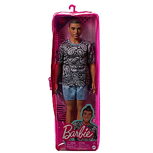 Barbie Fashionistas Ken Fashion Doll #204 with Brown Hair in Man Bun Wearing Paisley Tee & Shorts with Yellow Sneakers