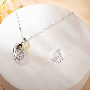 Custom Couple Photo Projection Necklace 925 Sterling Silver I Love You Necklace 100 Languages 2 Pcs Heart Personlized Picture Pendant Necklace Memorial Romantic Gifts for Girlfriend Women Him and Her