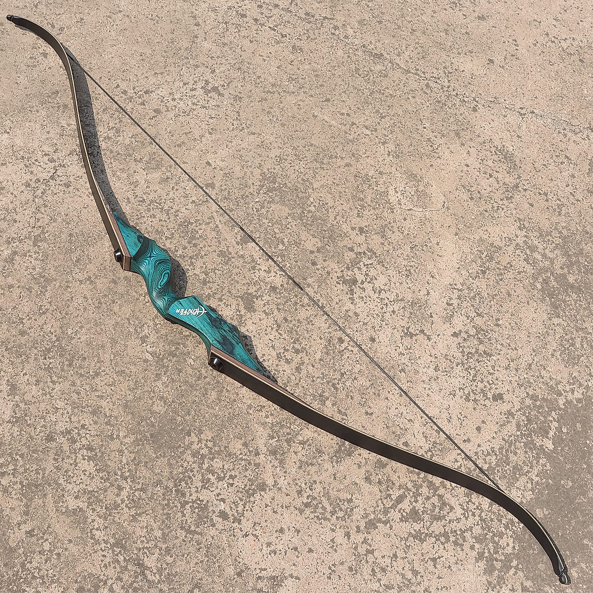 OBTOUTDOOR Black Hunter Original Recurve Bows Bow and Arrow for Adults Hunting Bow Archery Bow 60" 20-60lbs Right Hand Wooden Riser with Mixed Carbon Arrows for Shooting Hunting Competition (20lbs)