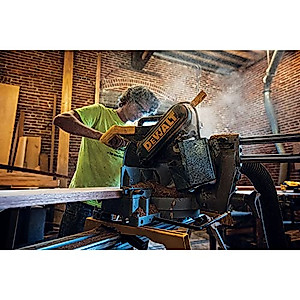 DEWALT 20V MAX* 7-1/4-Inch Miter Saw, Cordless (DCS361M1)