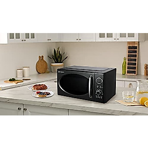 Emerson Radio .9 Cu Ft Digital Microwave Oven, Grill Function, 1,000 Watt, Retro & Chrome, 8 Pre-Programmed Settings, Express & Defrost, Chrome Handle & Control Buttons, Timer & LED Display,Black