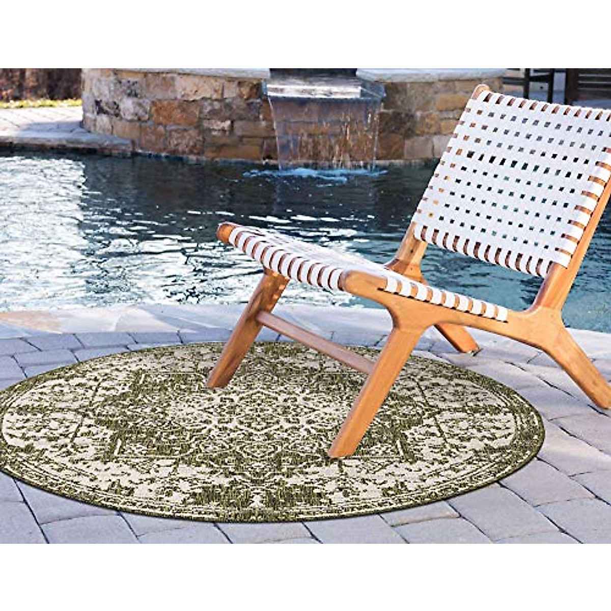 Unique Loom Outdoor Collection Area Rug - Dubai (4' 1' Round, Green/ Ivory)