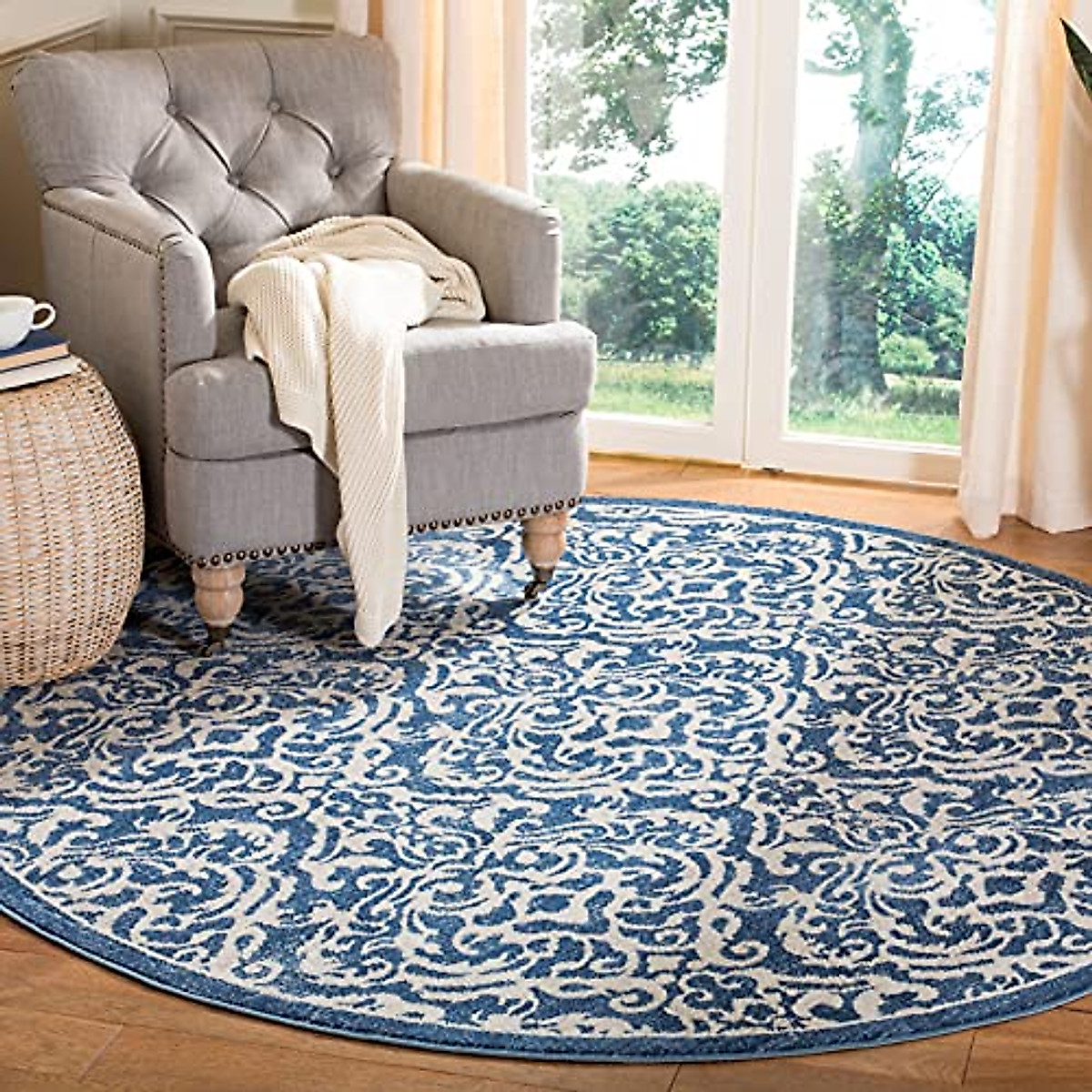 SAFAVIEH Brentwood Collection 6'7" Round Navy / Cream BNT810N Damask Non-Shedding Dining Room Entryway Foyer Living Room Bedroom Area Rug