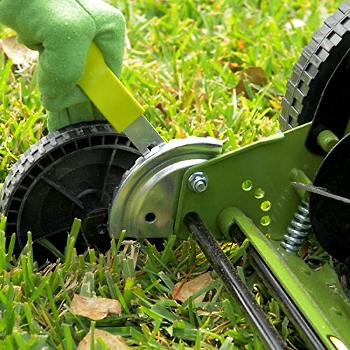 Sun Joe MJ504M Manual Reel Mower without Grass Catcher, 16"