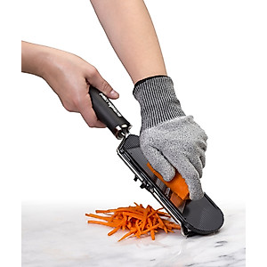 Microplane Cut Resistant Glove Keep Hands Safe in The Kitchen, One Size (Pack of 1) (Original)