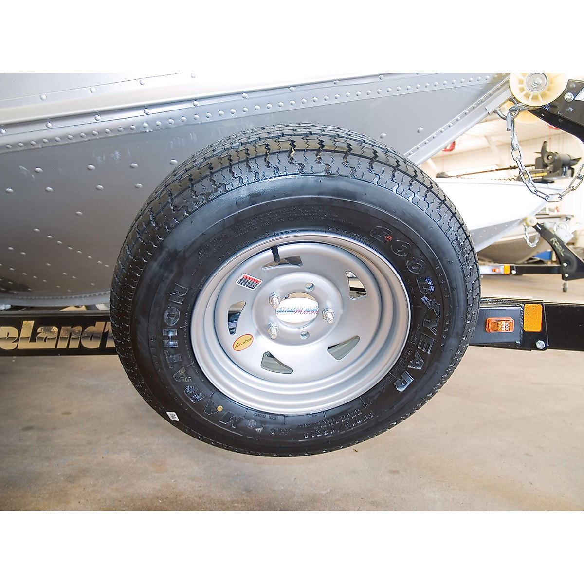 Extreme Max 3001.0064 High-Mount Spare Tire Carrier