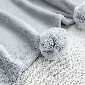 Amélie Home Fleece with Pom Pom Fringe,Light Grey,60"x 80"