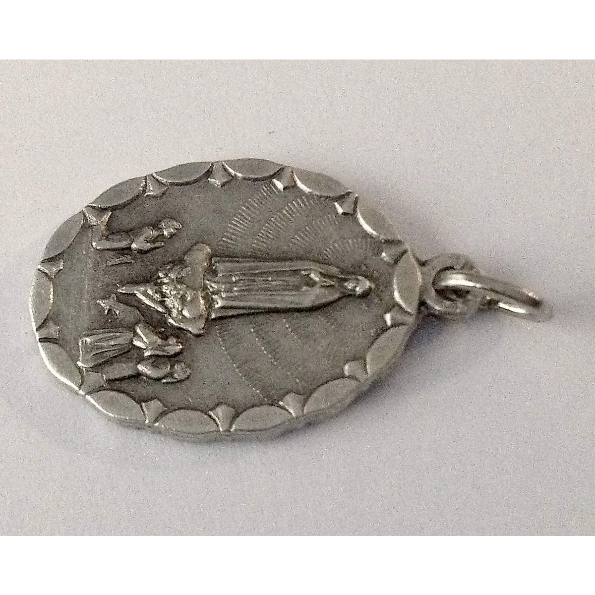 MADONNA OF FATIMA MEDAL (OUR LADY OF FATIMA)- OVAL SHAPE -100% MADE IN ITALY - THE PATRON SAINTS MEDALS