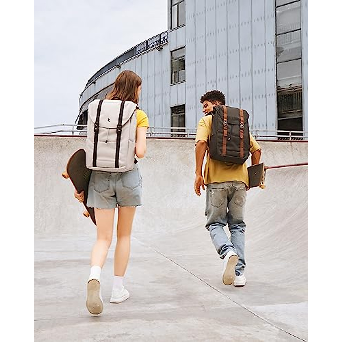 tomtoc Flap Laptop Backpack, Lightweight, Water-Resistant Casual Daypack, Durable Work-pack, Vintage Classic Rucksack for 13-16 Inch MacBook, perfect for Campus, Street, Large Capacity, 22L Black