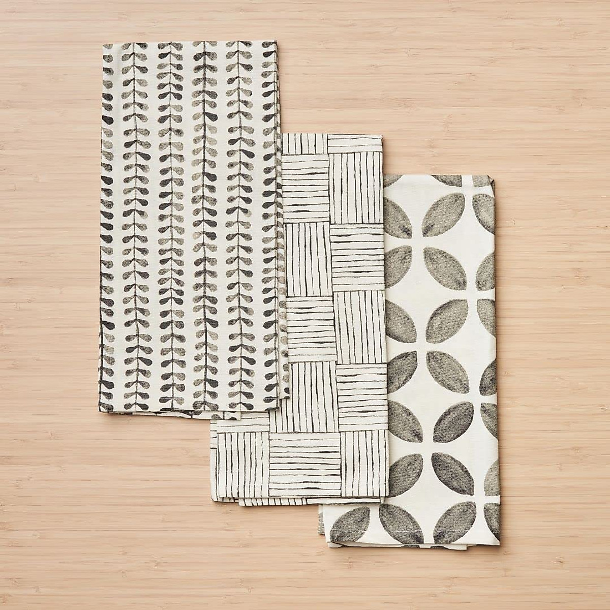 Sophistiplate Tea Towel for Kitchen, Dining - 3 Pack Black & White Set - 100% Cotton - Black White Tea Towels - Machine & Hand Washable Hand Towels - Reusable Cleaning Cloths - 30” x 20”