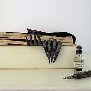 wastreake Thriller Demon Hand Bookmark, Fashionable Devil's Hand Resin Bookmark Horror Halloween Bookmark The Best Gift for Friends Family Book Friends