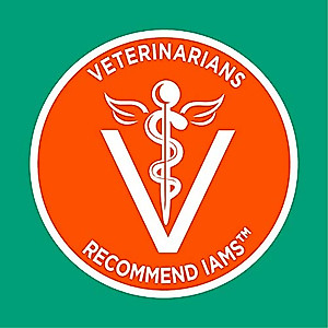 IAMS PROACTIVE HEALTH Adult Hairball Care Dry Cat Food with Chicken and Salmon Cat Kibble, 7 lb. Bag