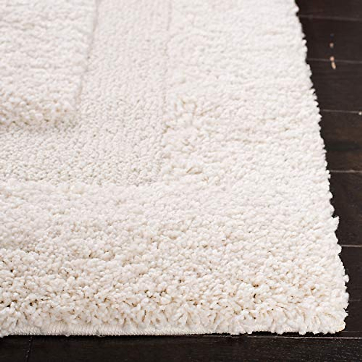 SAFAVIEH Florida Shag Collection Area Rug - 5'3" x 7'6", Creme & Creme, Border Design, Non-Shedding & Easy Care, 1.2-inch Thick Ideal for High Traffic Areas in Living Room, Bedroom (SG454-1111)