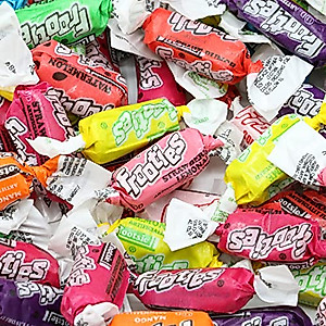 Tootsie Frooties Candy - Tootsie Roll Fruit Chews Candy - Flavored Tootsie Rolls Frooties - Assorted Flavor Tootie Fruities - Chewy Taffy Bulk Variety Pack - Tootsie Candy Mix 2 Pound Bag