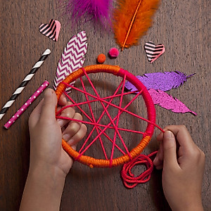 Craft-tastic – Dream Catcher Kit – Craft Kit Makes 2 Dream Catchers