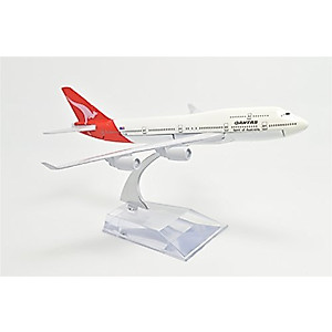 TANG DYNASTY(TM) 1:400 16cm B747-400 Qantas Metal Airplane Model Plane Toy Plane Model