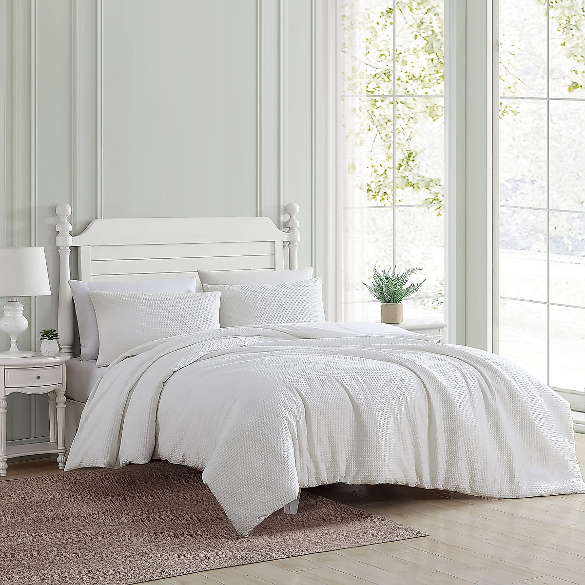 Laura Ashley- Queen Duvet Cover Set, Reversible Cotton Bedding Set with Matching Shams, Farmhouse Home Décor (Waffle Pique White, Queen)