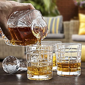 Whiskey Decanter Set with Glasses Regal Trunk & Co, 4 Square Engraved Tumblers Whisky Decanter & Glass Set, Crystal Decanter Set Bourbon and Scotch, Gift Box and with Liquor Glass Polishing Cloth
