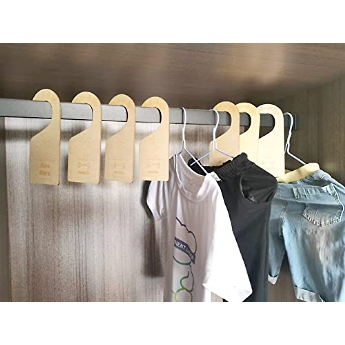 Ainior Baby Closet Dividers,Premium Wooden Baby Closet Size Divider Set of 7,from Newborn to 24 Month,Organize Nursery Closet Hangers by Size/Age