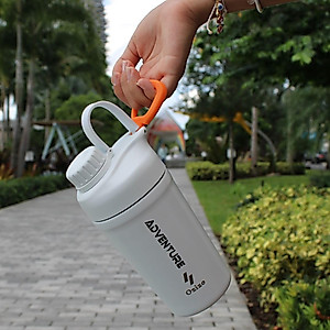 Ozizo Shaker Bottle, Insulated Stainless Steel Protein Shaker Bottle 20 oz, Insulated Shaker with Wire Whisk Ball Spring Mixer