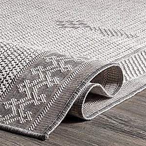 nuLOOM Lowen Tribal Indoor/Outdoor Area Rug, 4' x 6', Light Grey