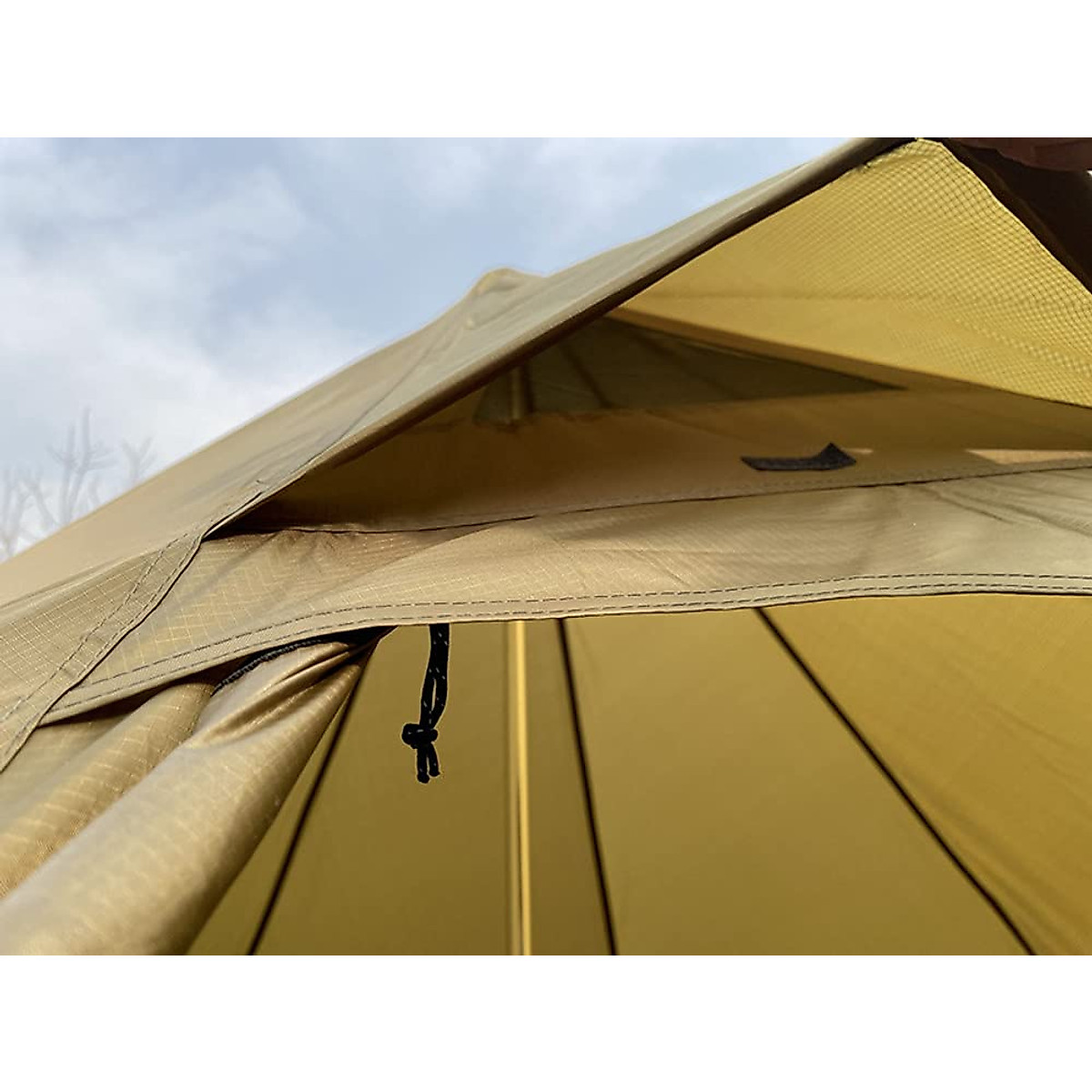 4 Person Teepee Hot Tent with Half Mesh and Fire Retardant Stove Jack Lightweight 6.8lb Height 7.2FT Teepee Tent Outdoor Camping Pyramid Tipi Tent (Brown Green)