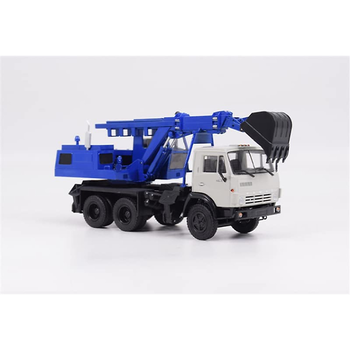 for MODIMIO Russia for Kamaz EO-3532(5511) Excavator 1/43 ABS Truck Pre-Built Model