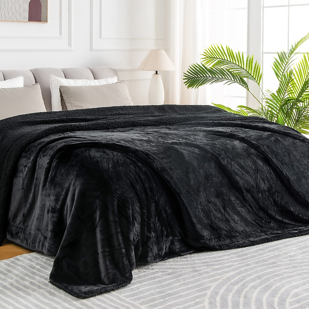 BEDELITE Sherpa Fleece Blankets King Size - Thick Warm Blankets for Winter, Soft & Cozy Plush Large Heavy Blanket for Bed (Black, 108" X 90")