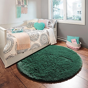 PAGISOFE Dark Green 4x4 Round Rug for Boys Bedroom,Soft Circle Fluffy Rugs for Kids Teen Room,Circular Plush Indoor Rug for Playroom,Emerald Green Rug,Shaggy Floor Rug for Classroom Reading Nook