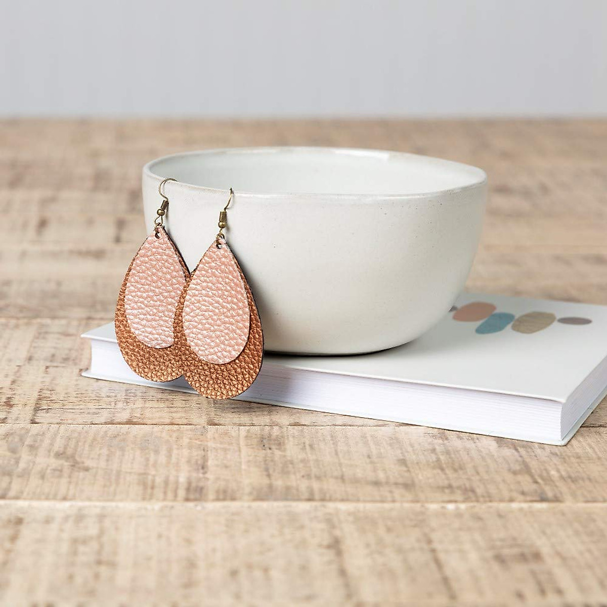 Aleene's Leather & Suede Craft Glue, White