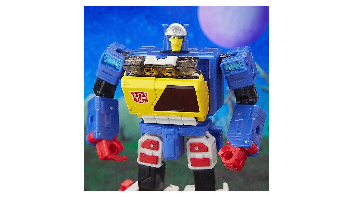 Transformers Legacy Twincast & Autobot Rewind Action Figures