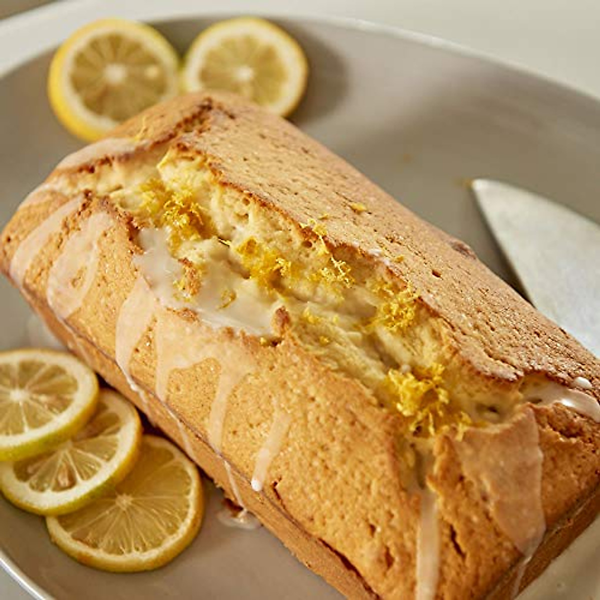 Village Candle Lemon Pound Cake 16 oz Glass Jar Scented Candle, Medium