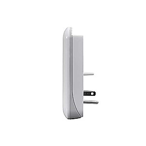 Monoprice 3 Outlet Power Surge Protector Wall Tap with 2 Built in 3.4A USB Charging Ports - White | ETL Rated 950 Joules with Grounded and Protected Light Indicator