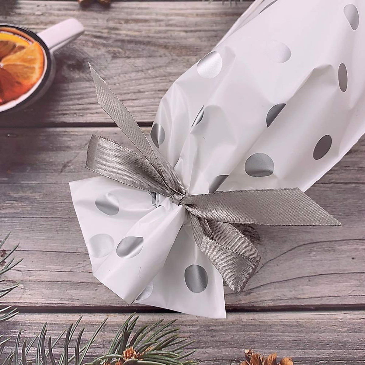 Enjonar 24pcs Treat Bags Party Favor Bags Silver Gift Bags Plastic Drawstring Bags Candy Bags Goodies Bags Gift Wrapping Bags