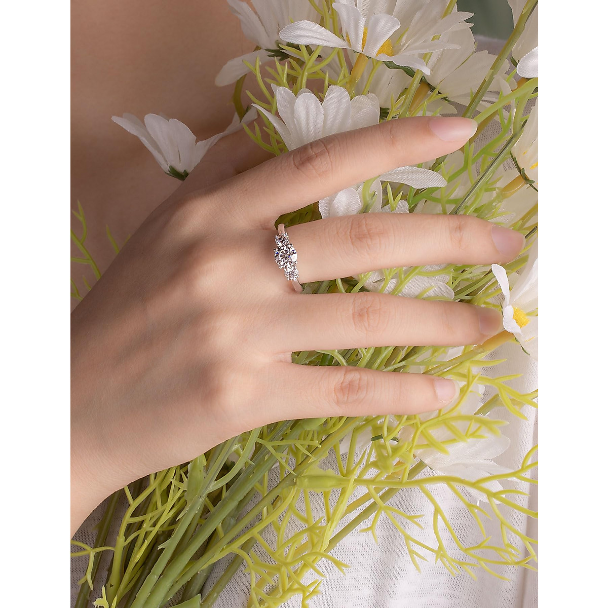 Ladylike Moissanite Engagement Rings for Women 18K White Gold Plated Sterling Silver Round Cut 3-Stone Ring 1.6 Carats D Color VVS1 Moissanite Rings Anniversary Wedding Ring Promise Ring for Her (7)