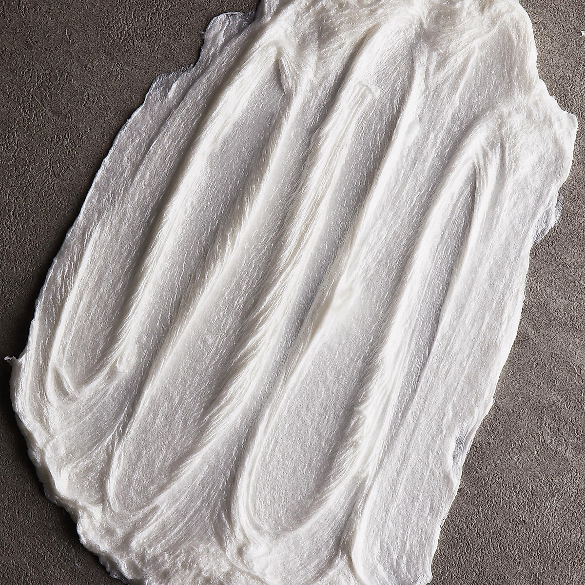 Cremo Shaving Cream, Barber Grade Sandalwood Shave Cream, Astonishingly Superior Ultra-Slick Shaving Cream for Men, Fights Nicks, Cuts and Razor Burn, 6 Fl Oz