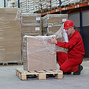 uBoxes Large Cast Stretch Wrap 20" x 1000' 80G Roll with Handle