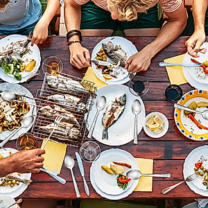 Lasnten 100 Pieces Dinner Spoons Set 7.24 Inches Silverware Spoons Bulk Metal Dinner Spoons Mirror Polished Tablespoon for Home Restaurant Kitchen Mirror Polished Dishwasher Safe