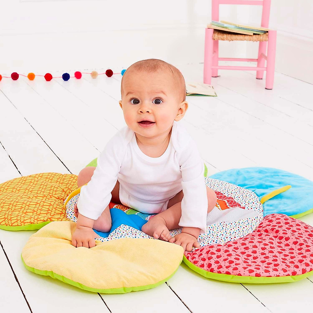 Early Learning Centre Blossom Farm Martha Moo Sit Me Up Cozy, Sensory and Physical Development Infant Toy, Kids Toys for Ages 0+, Amazon Exclusive