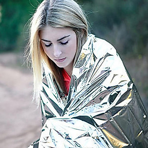Crisonky Emergency Mylar Thermal Blankets, Designed for Outdoors, Survival Reflective Thermal First Aid Foil Blanket