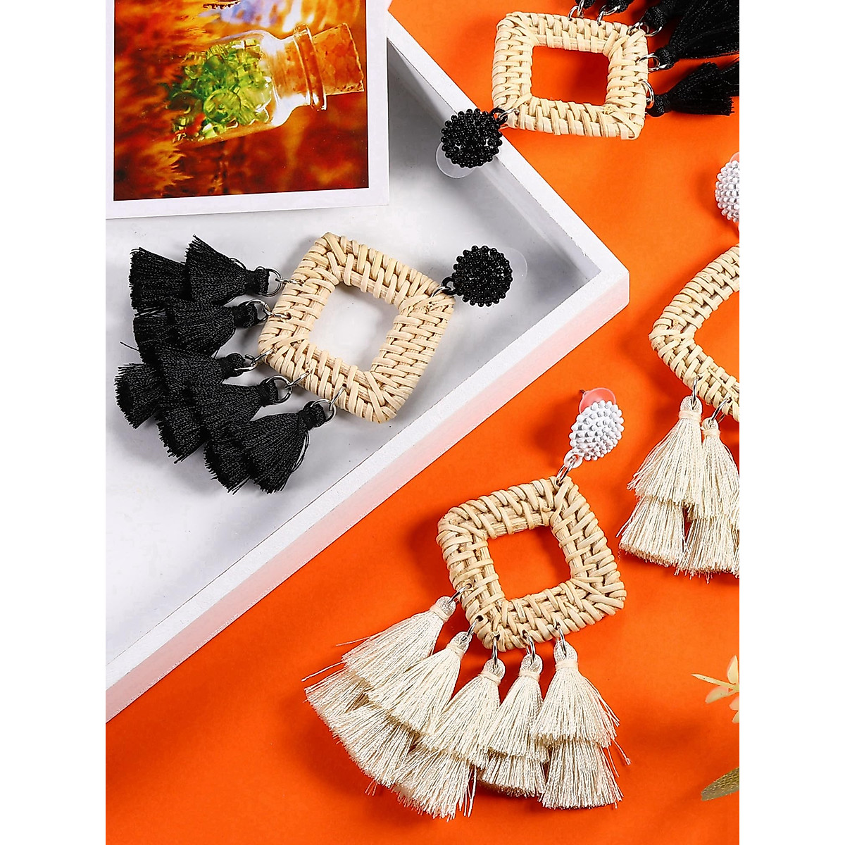 meekoo 2 Pairs Rattan Tassel Earrings Bohemian Statement Woven Dangle Fringe Earrings Ethnic Tassel Drop Earrings Vintage Jewelry for Women (Black and White)