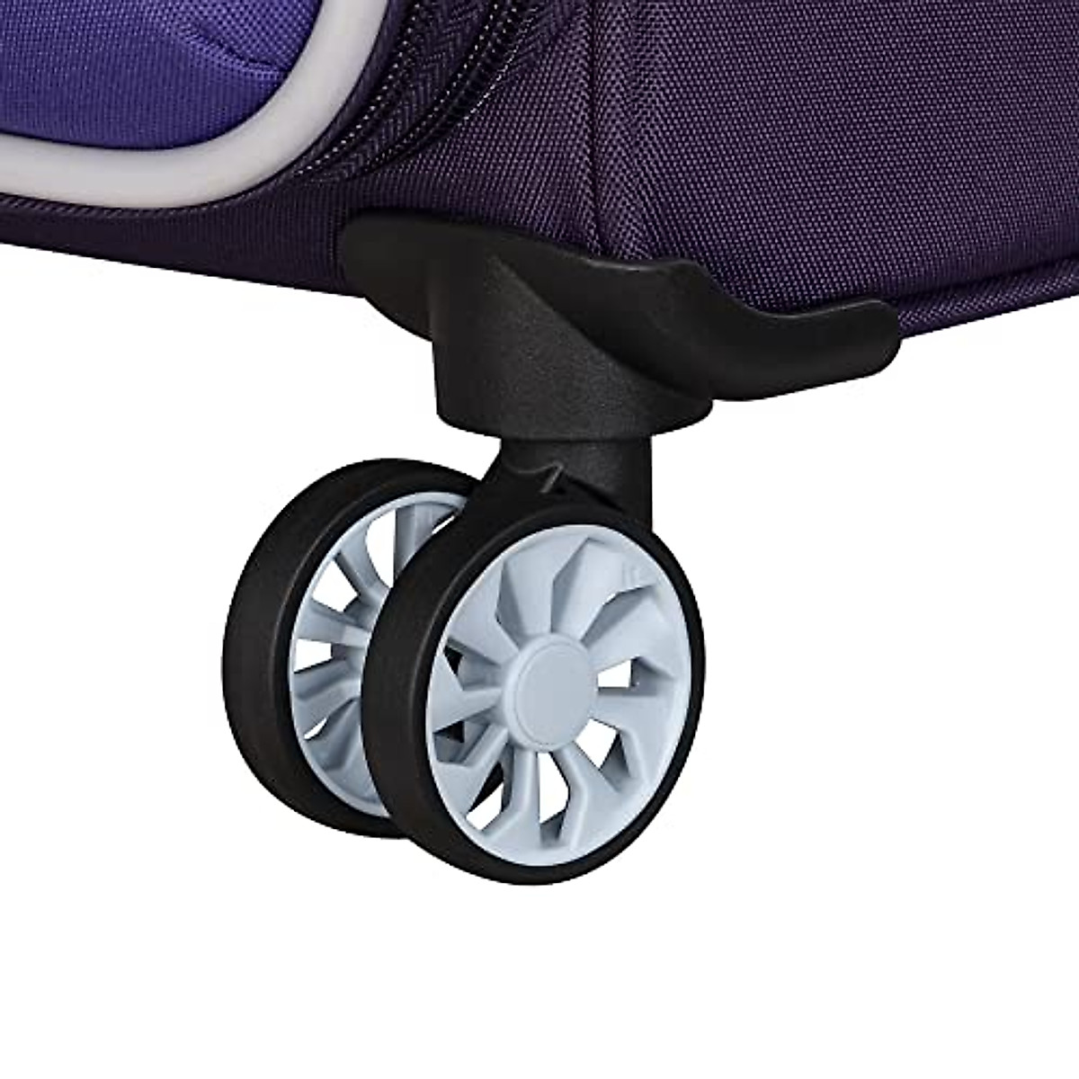 it luggage Filament 22" Softside Carry-On 8 Wheel Expandable Spinner, Purple/Lilac