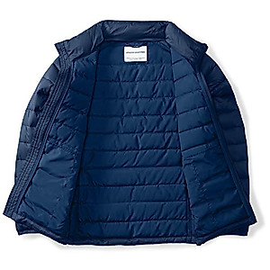 Amazon Essentials Boys' Lightweight Water-Resistant Packable Puffer Jacket, Navy, Large