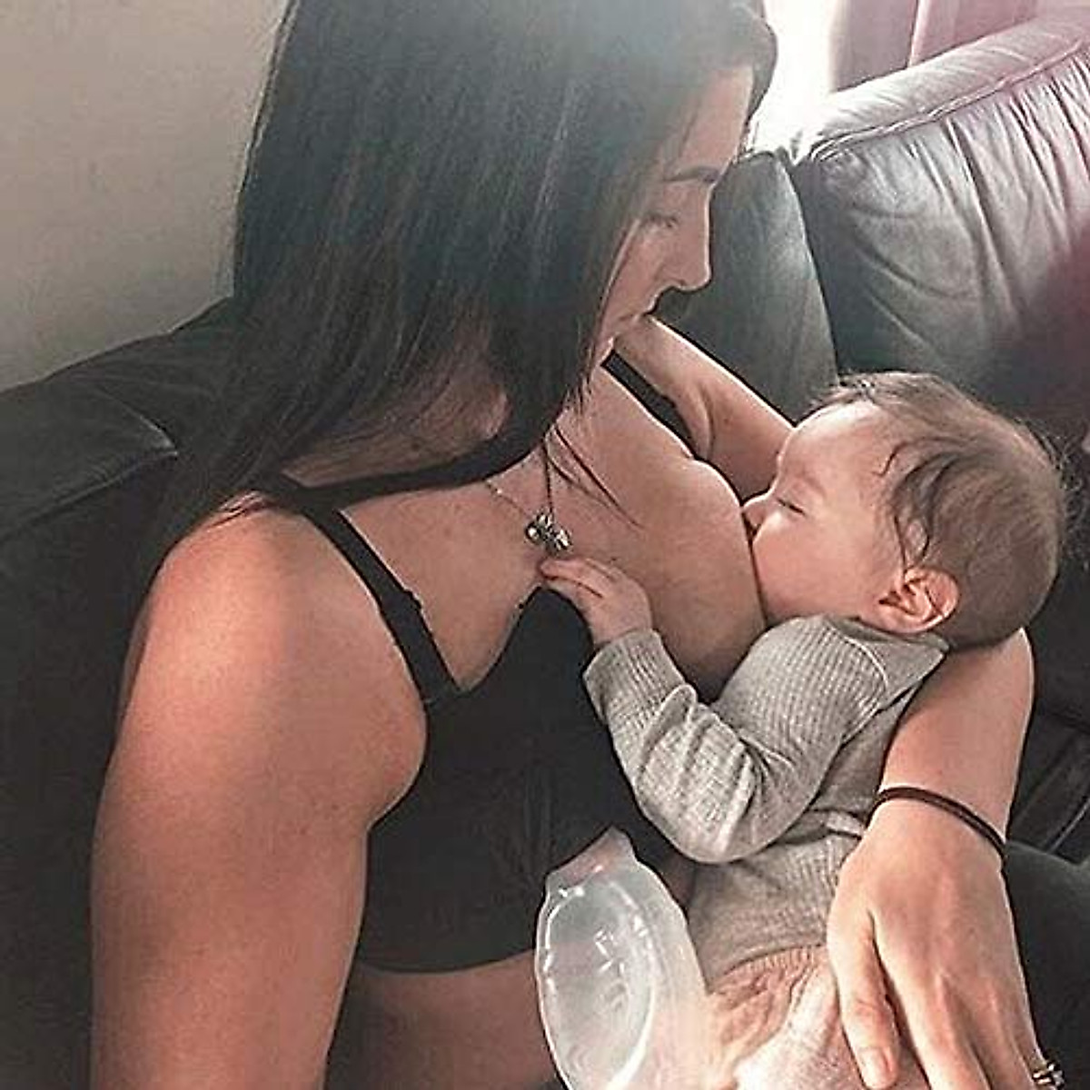 haakaa Manual Breast Pump 4oz/100ml One-Piece Design with Silicone Cap Made by Food Grade Silicone Milk Saver & Milk Catcher for Breastfeeding Moms