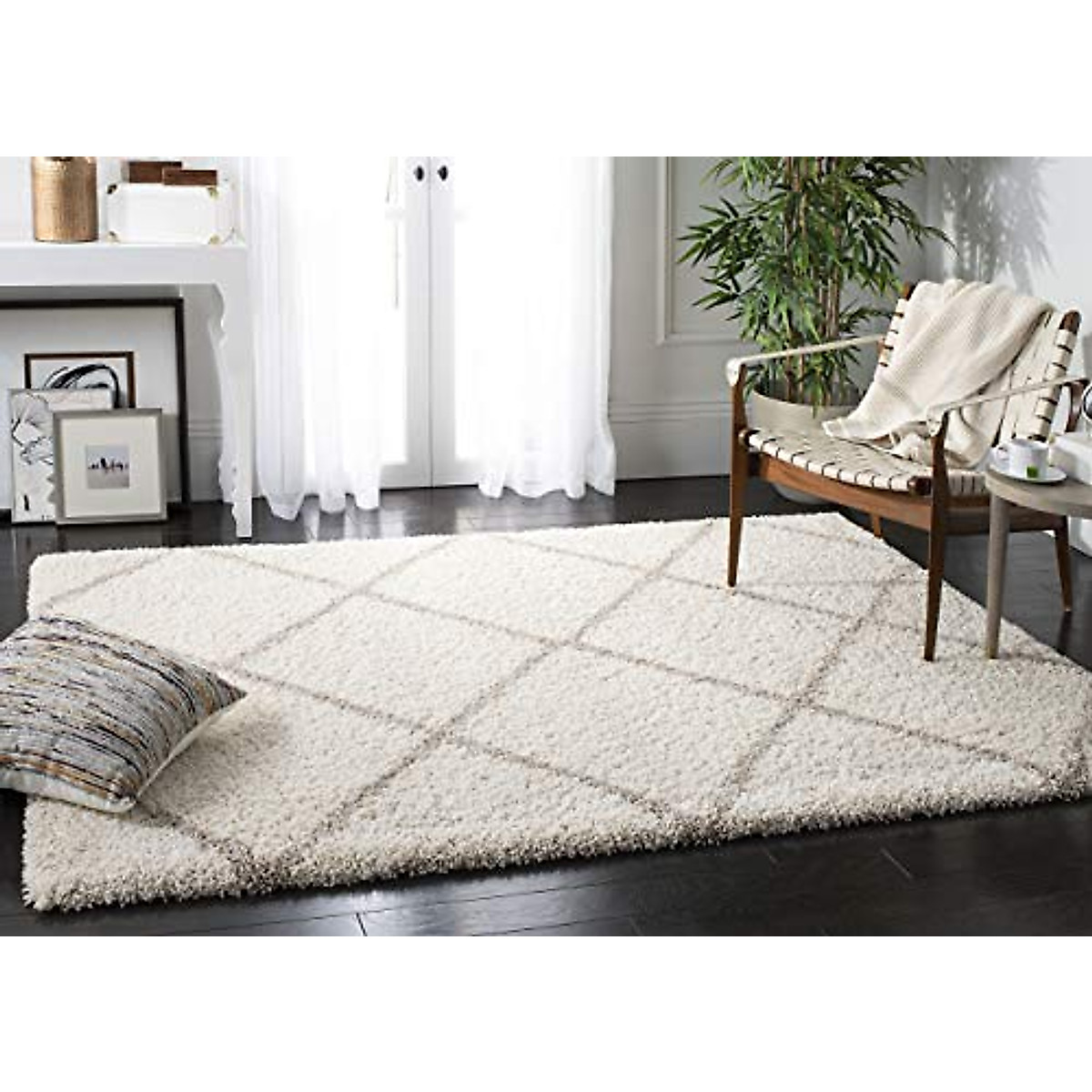 SAFAVIEH Hudson Shag Collection Area Rug - 8' x 10', Ivory & Beige, Modern Trellis Design, Non-Shedding & Easy Care, 2-inch Thick Ideal for High Traffic Areas in Living Room, Bedroom (SGH281D)