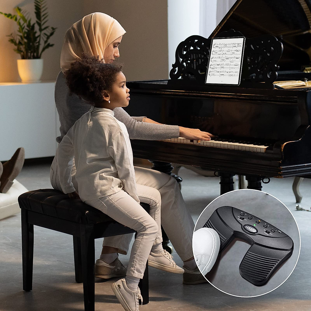 LEKATO Wireless Page Turner Pedal Ipad, Rechargeable Music Page Turner Foot Pedal Bluetooth Page Turner Pedal Silent Page Turner Pedal Wireless Page Turner Pedal for Ipad Tablets Phones App Controller