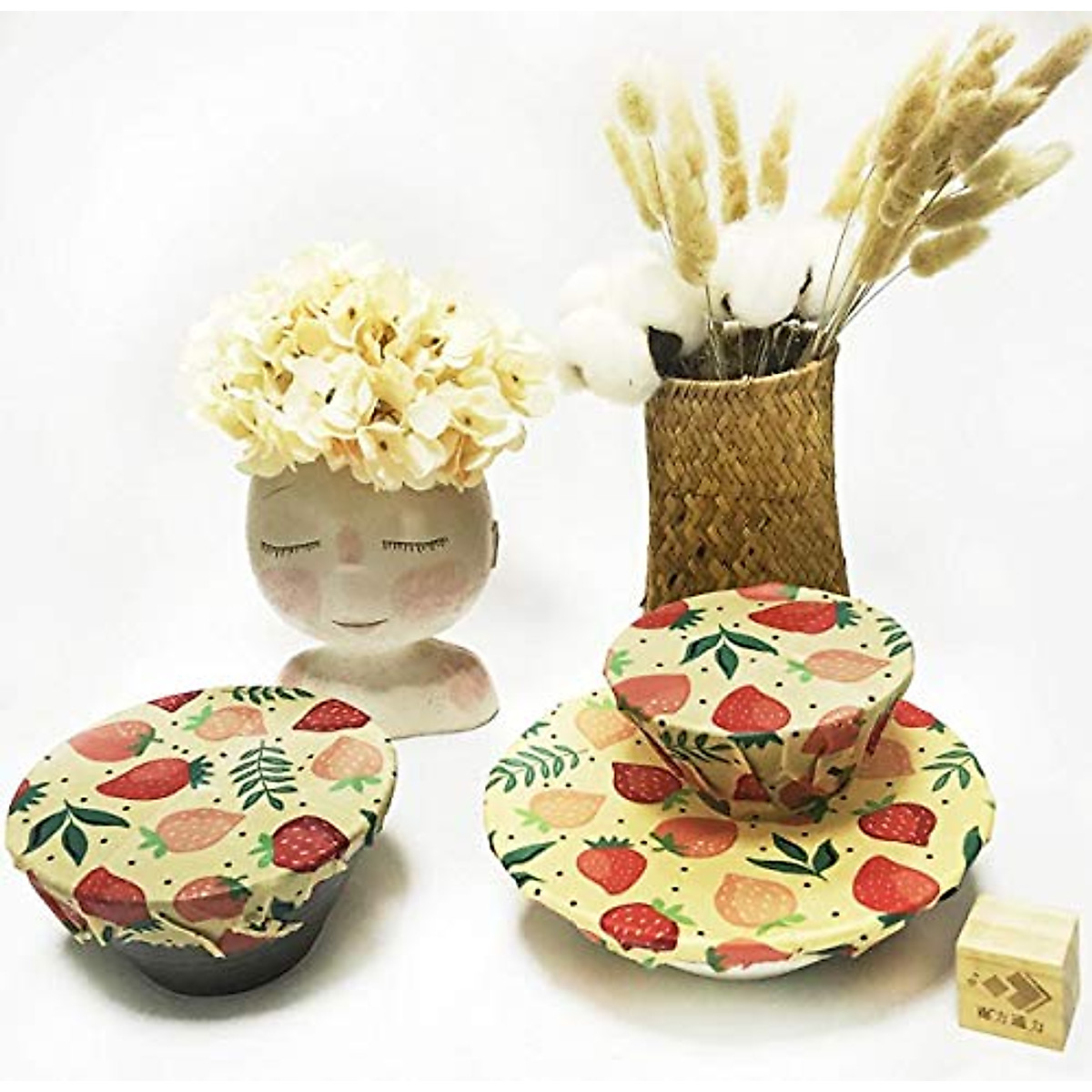 VOVOLO (Strawberry Print 3 Pack S/M/LReusable Beeswax Food Wraps Eco Friendly Wrappers Sustainable Plastic Free Food Storage Washable Bowl Covers Sandwich Wrappers