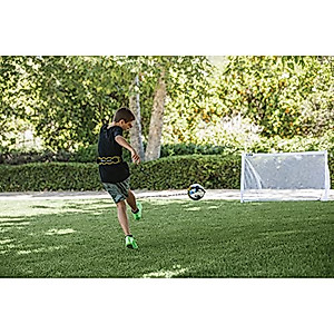 SKLZ Star-Kick Hands-Free Adjustable Solo Soccer Trainer - Fits Ball Sizes 3, 4, and 5 (Black)