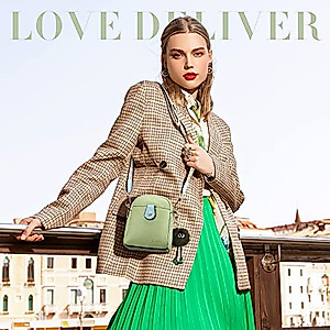 Small Crossbody Bags for Women Cross Body Bag Purses Mini Cell Phone Wallet Shoulder Handbags With Adjustable Strap and A Fluzzy Toy(Green)